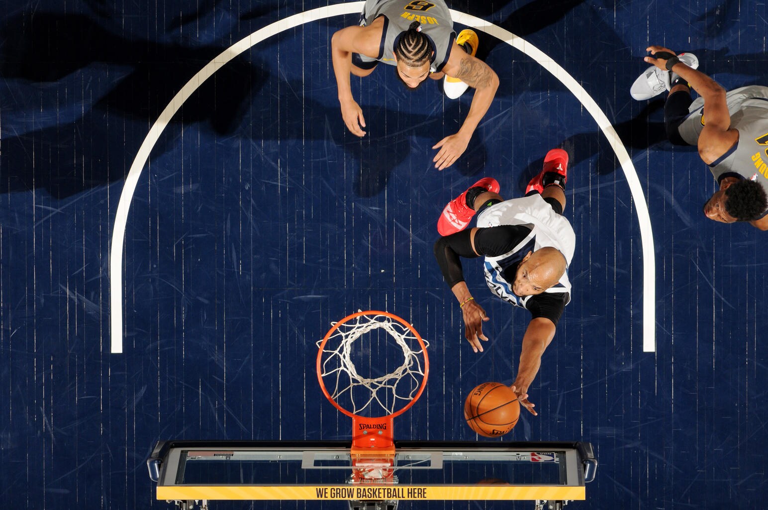 Gallery | Wolves at Pacers Photo Gallery | NBA.com