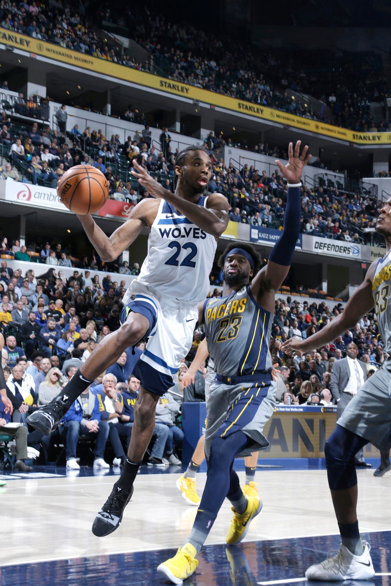 Gallery | Wolves at Pacers Photo Gallery | NBA.com