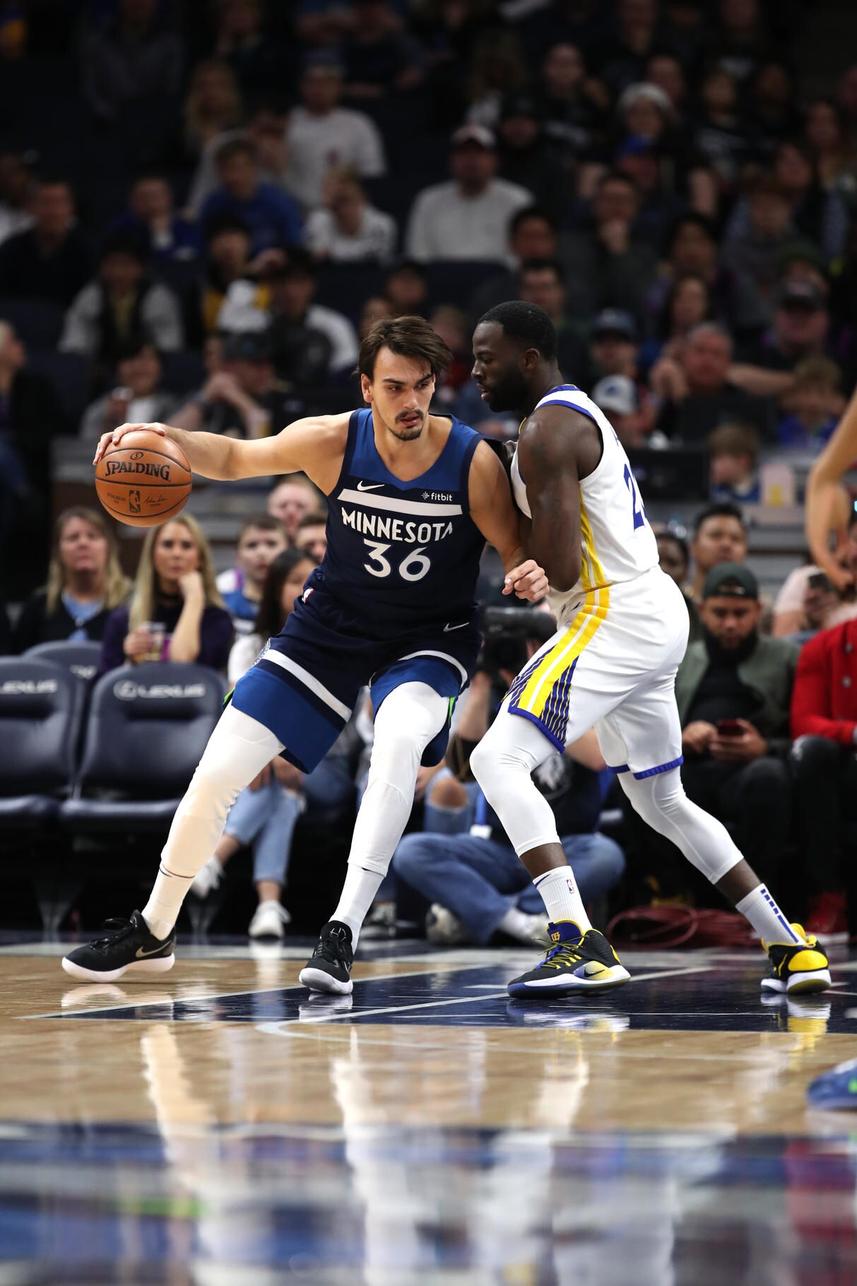 Gallery | Wolves vs. Warriors Photo Gallery | NBA.com