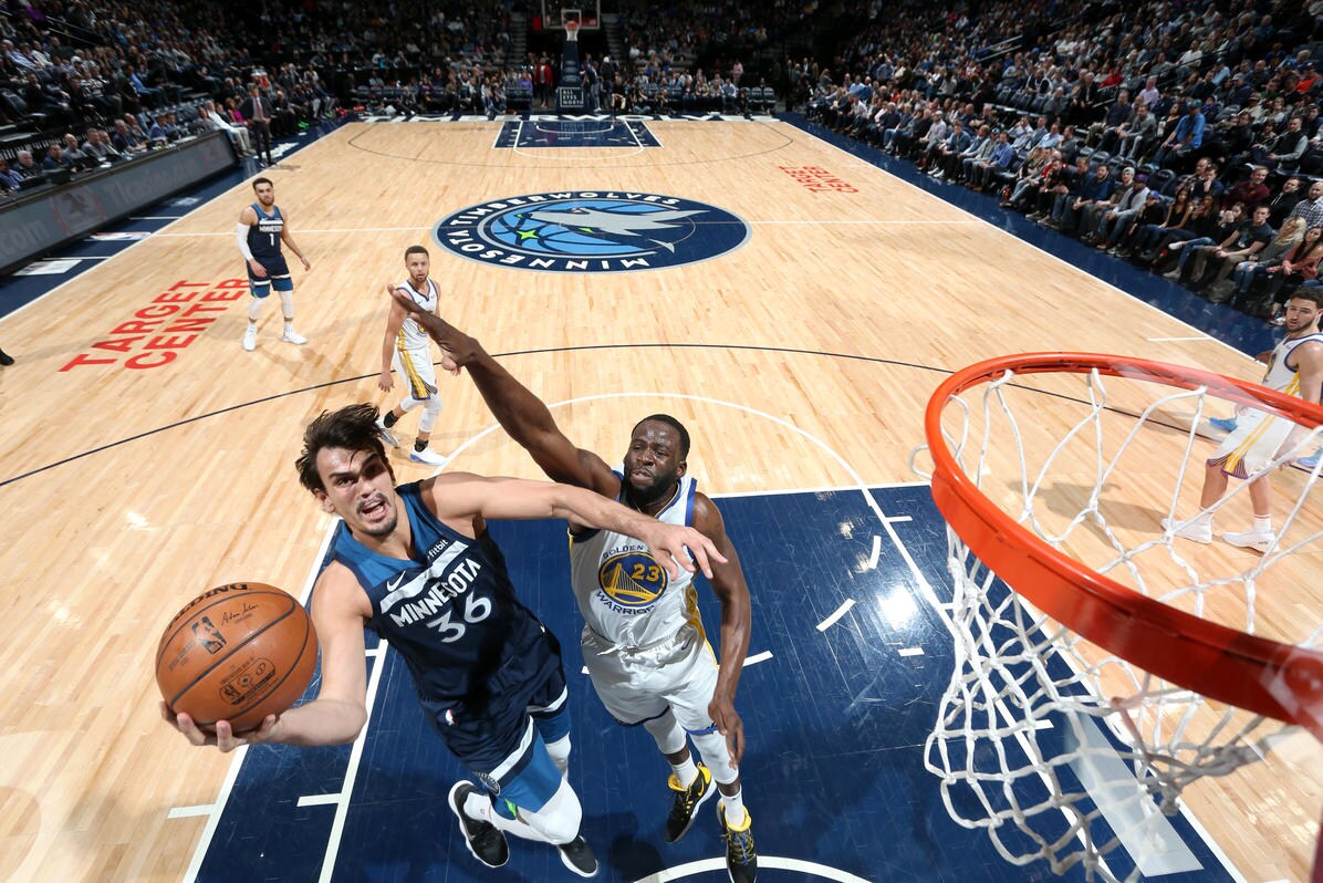 Gallery | Wolves vs. Warriors Photo Gallery | NBA.com