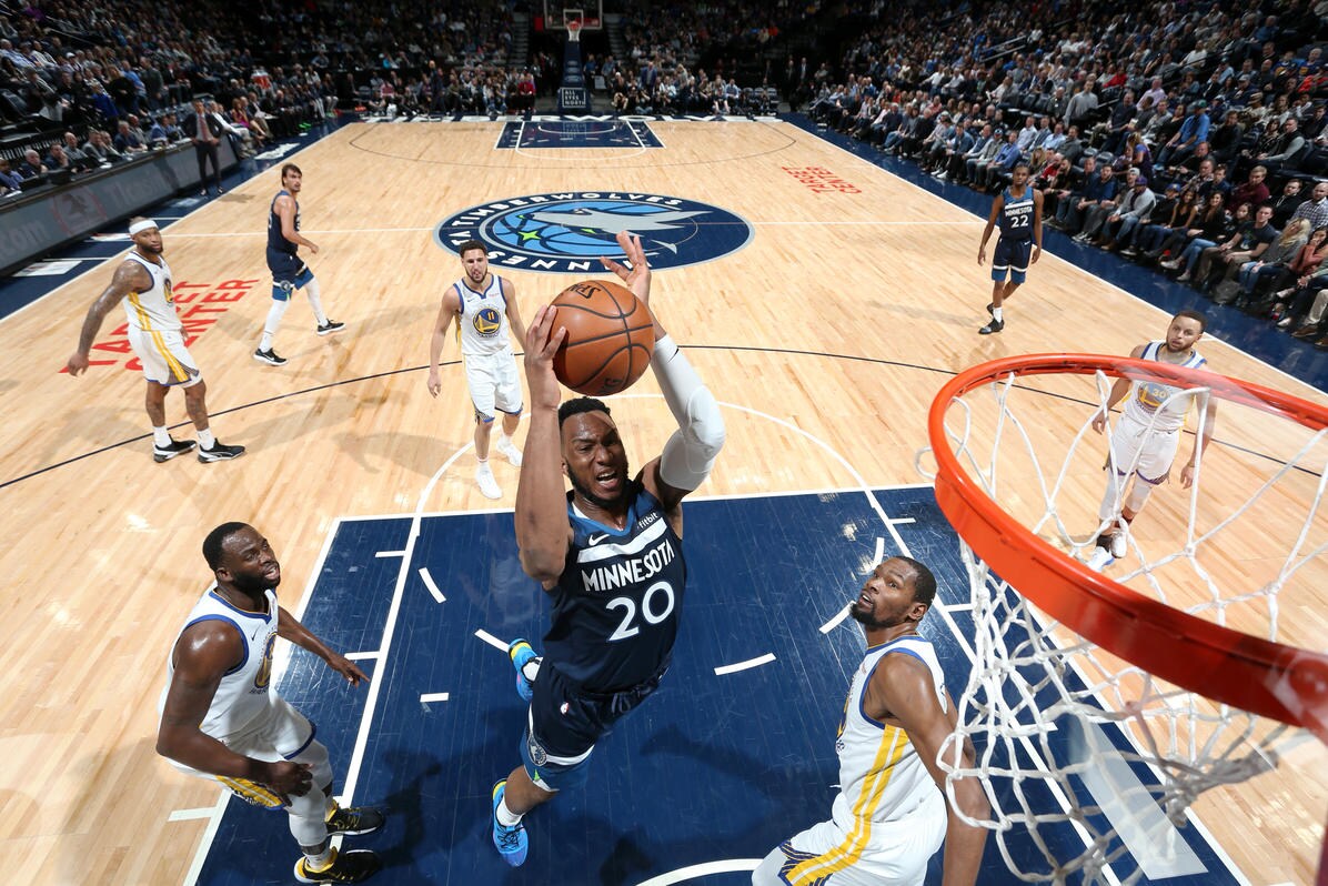 Gallery | Wolves vs. Warriors Photo Gallery | NBA.com