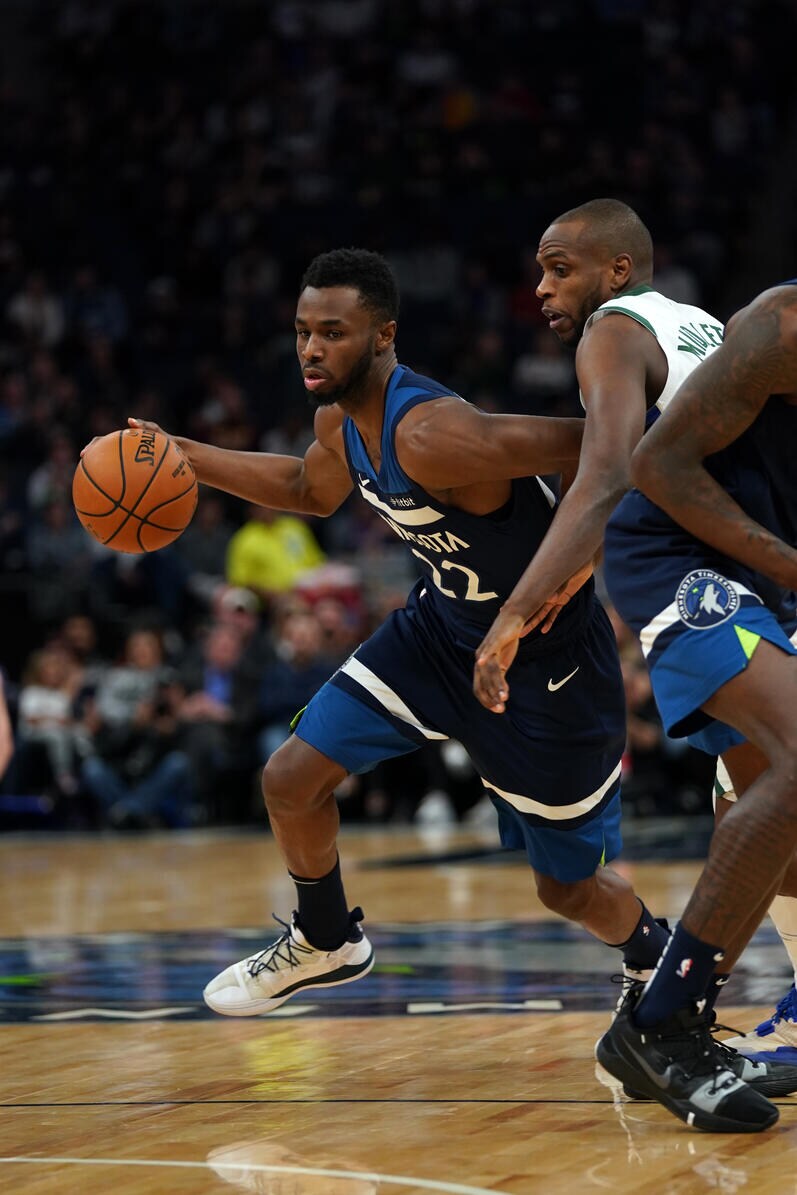 Gallery | Wolves vs. Bucks Photo Gallery | NBA.com