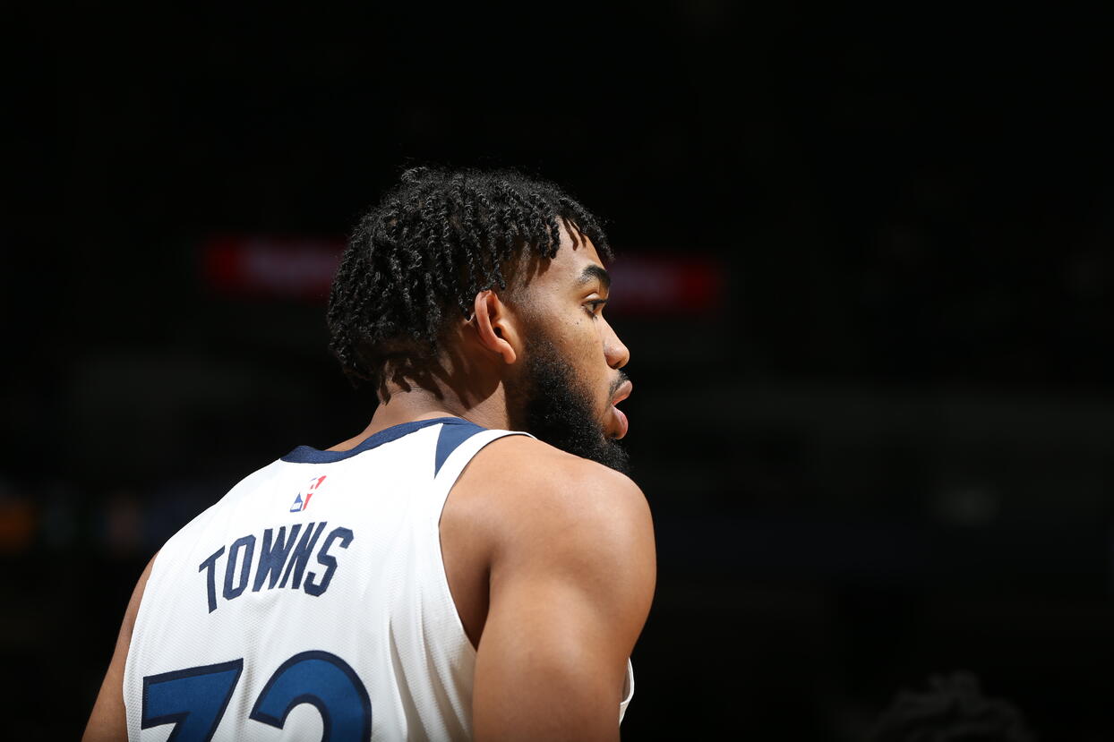 Gallery | Wolves vs. Jazz Photo Gallery | NBA.com