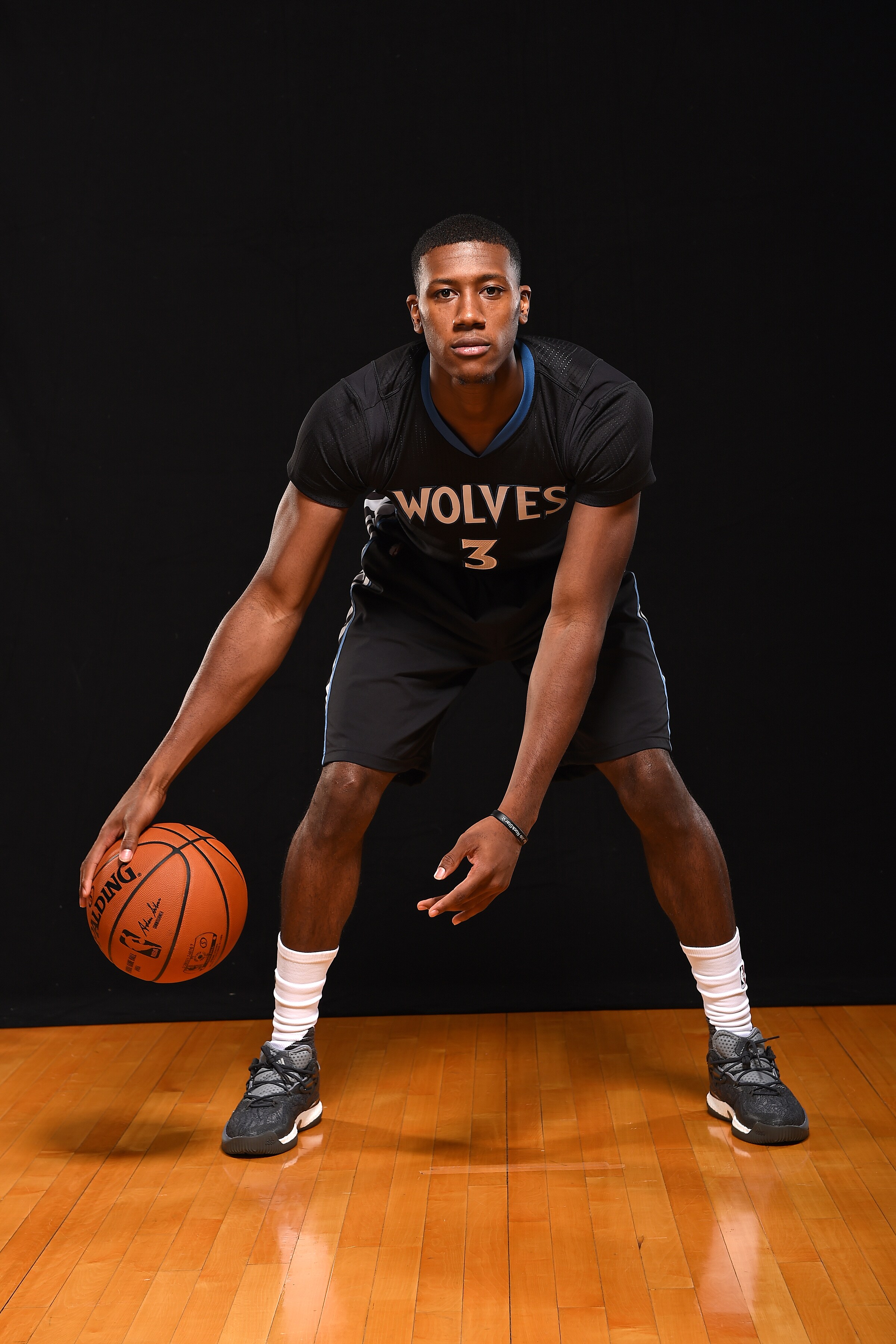 Gallery | Kris Dunn At Rookie Photo Shoot | Minnesota Timberwolves