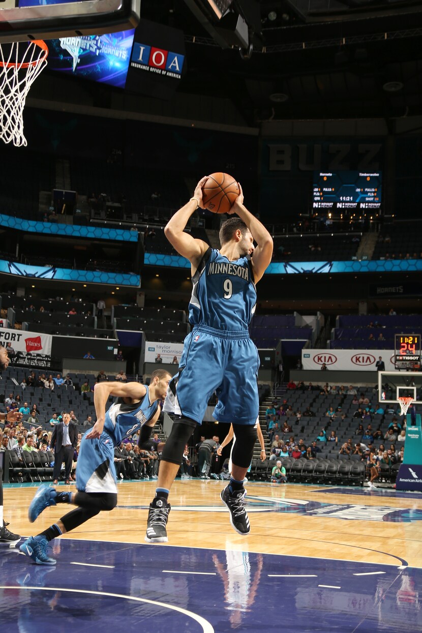 Gallery | Wolves Fall To Hornets Photo Gallery | NBA.com