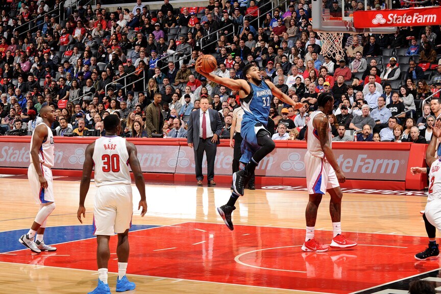 Gallery | Wolves Beat Clippers In LA Photo Gallery