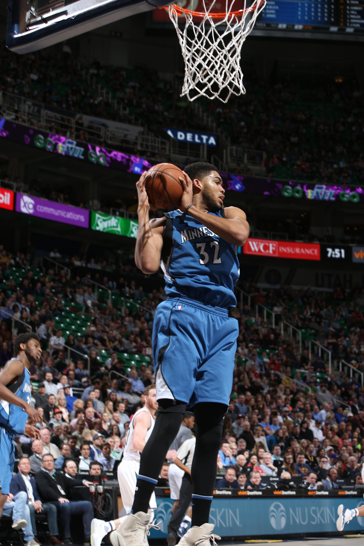Gallery | Wolves Beat Jazz Photo Gallery | NBA.com
