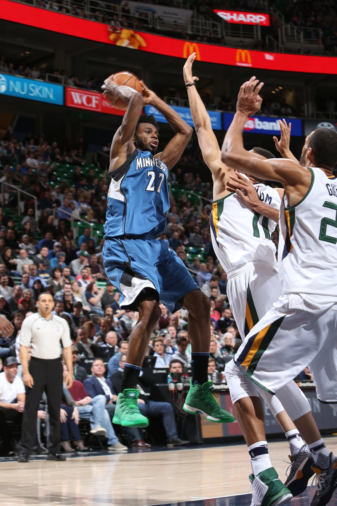 Gallery | Wolves Beat Jazz Photo Gallery | NBA.com