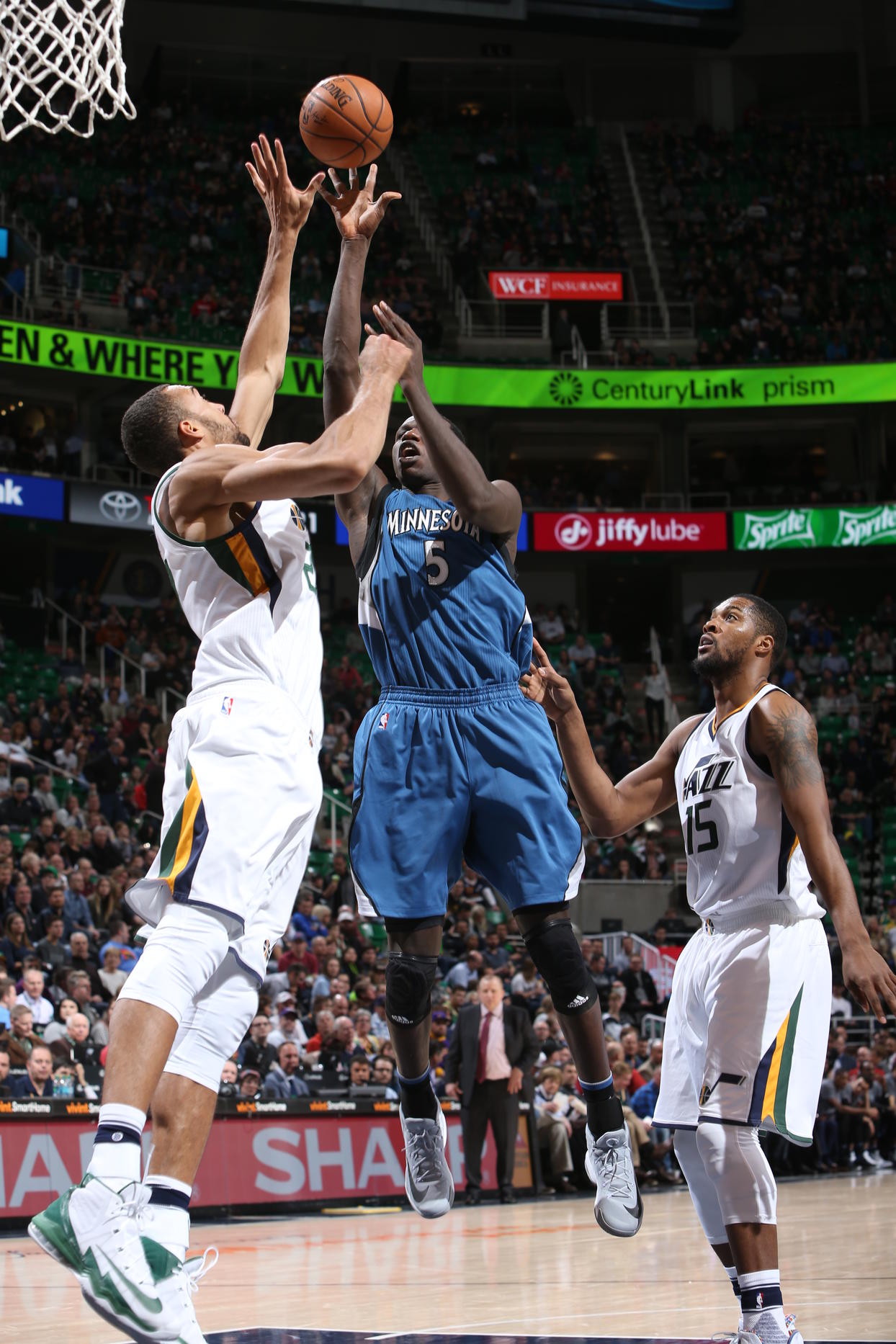 Gallery | Wolves Beat Jazz Photo Gallery | NBA.com