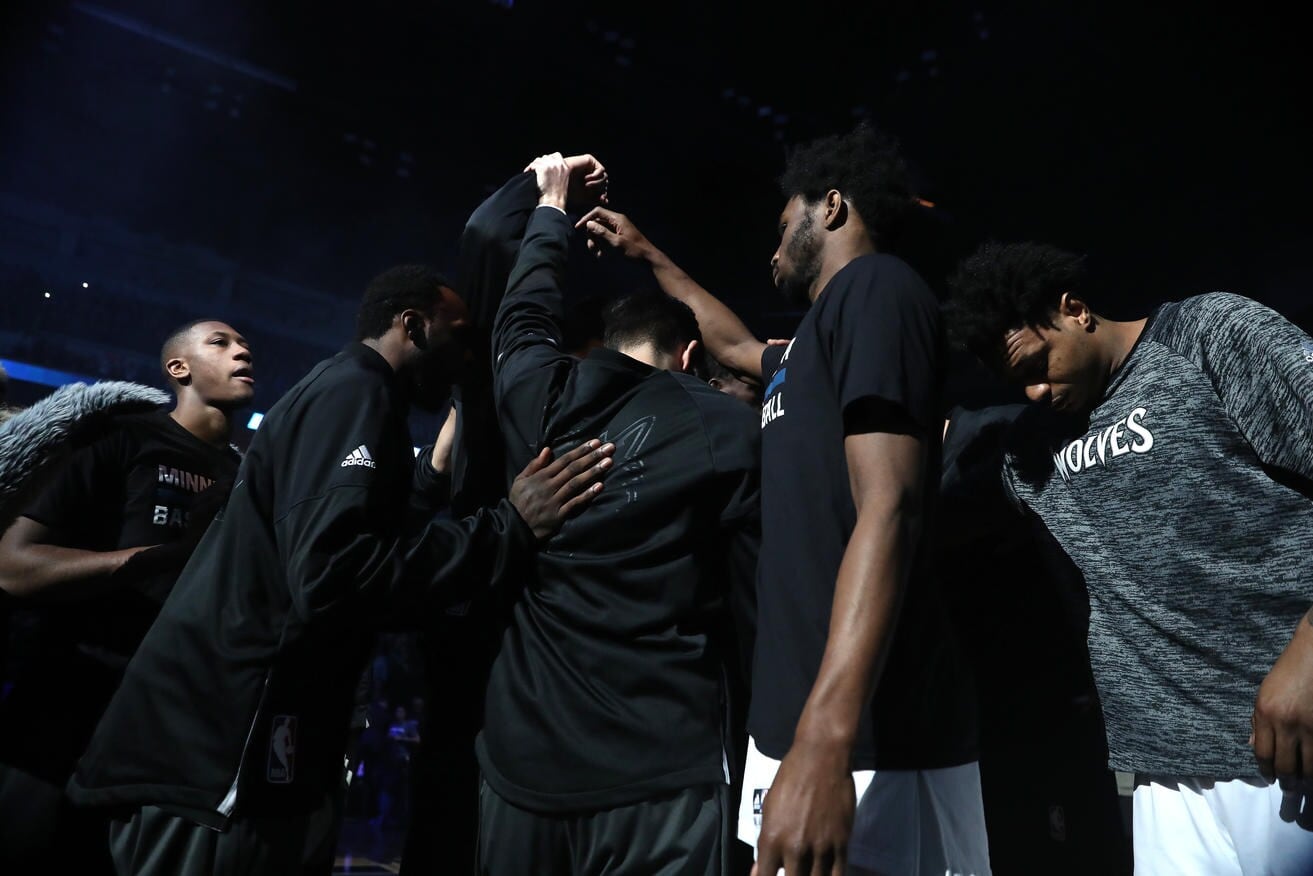 Gallery | Wolves vs. Spurs Photo Gallery | NBA.com