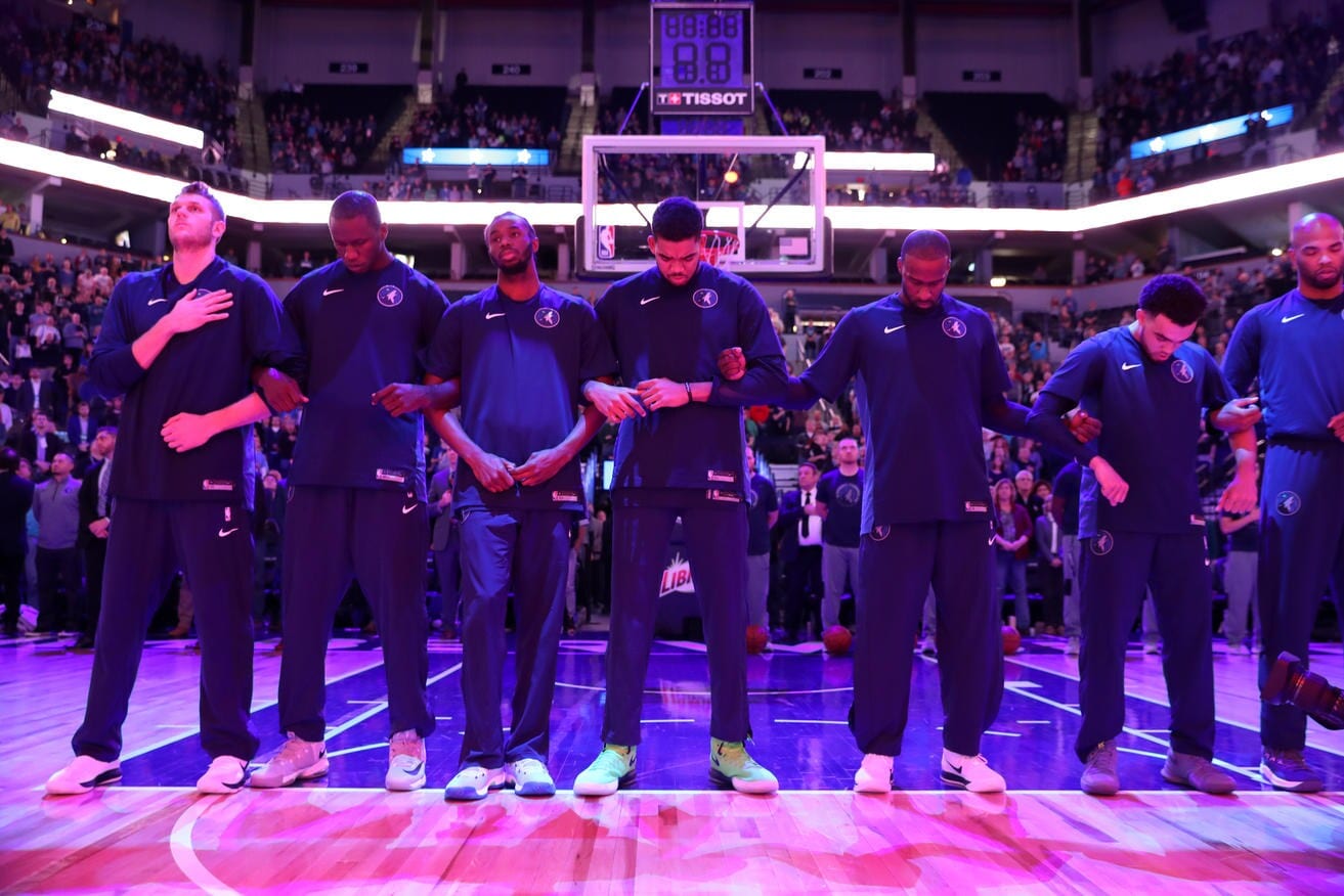 Gallery | Wolves vs. Suns Photo Gallery | NBA.com