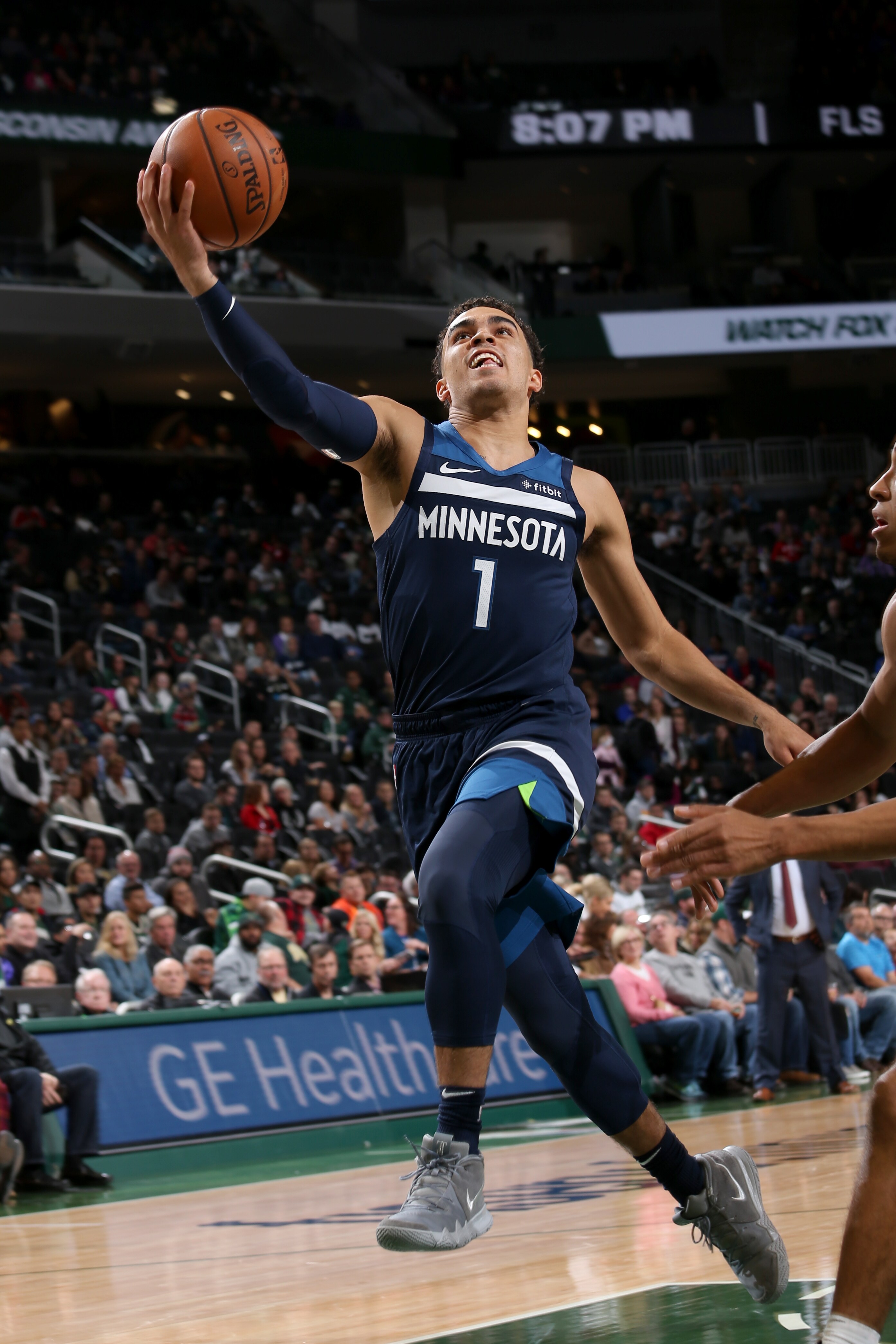 Gallery | Wolves at Bucks Photo Gallery | NBA.com