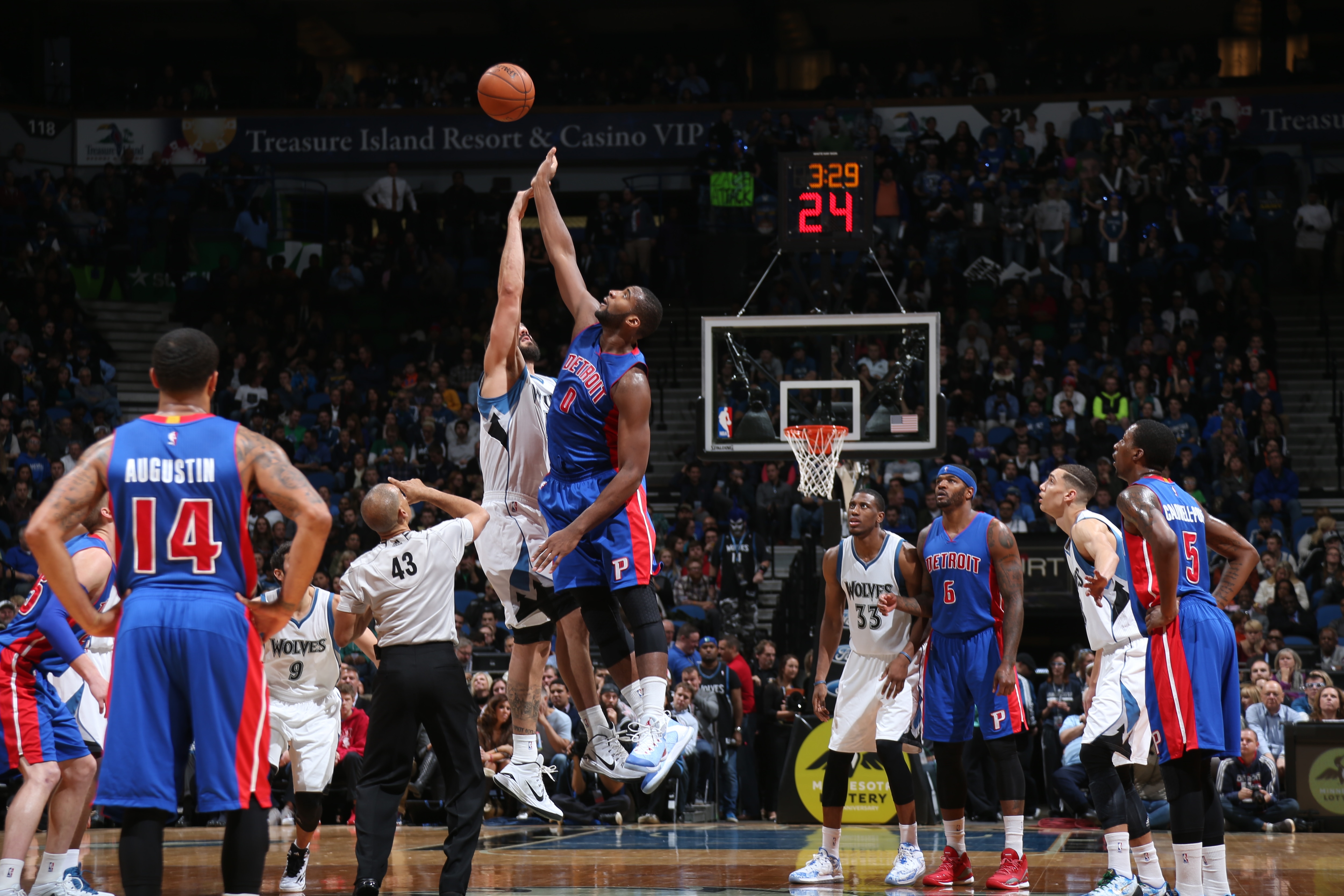 A Season In Photos | Nikola Pekovic | Minnesota Timberwolves