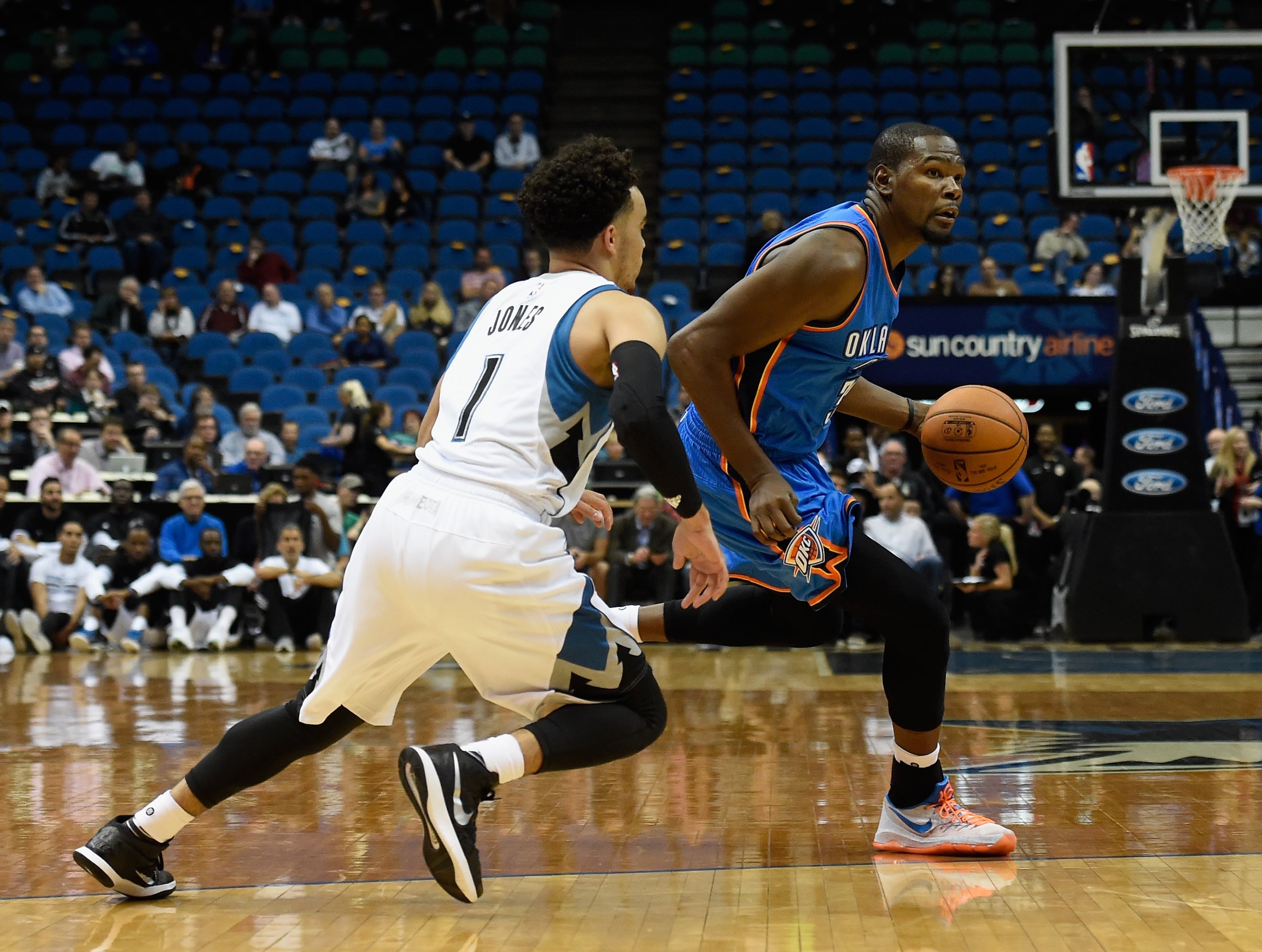 Photo Gallery | Wolves vs. Thunder Preseason Action | Minnesota ...