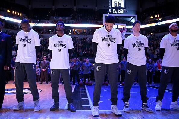 Photo Gallery | Wolves vs. Spurs Photo Gallery | NBA.com