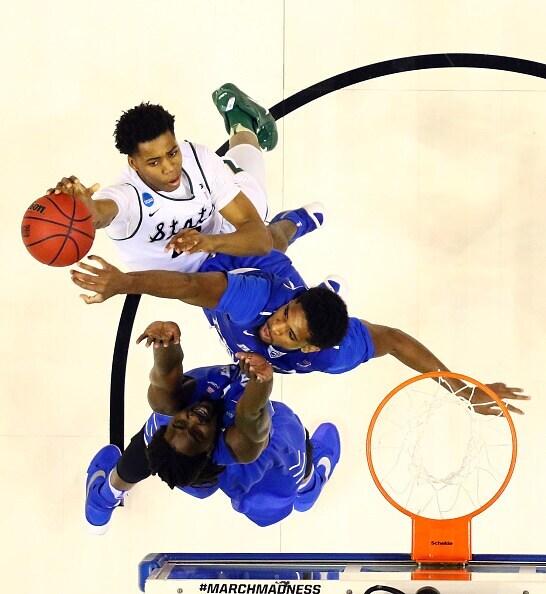 2016 Draft Prospect Gallery | Deyonta Davis Photo Gallery | NBA.com