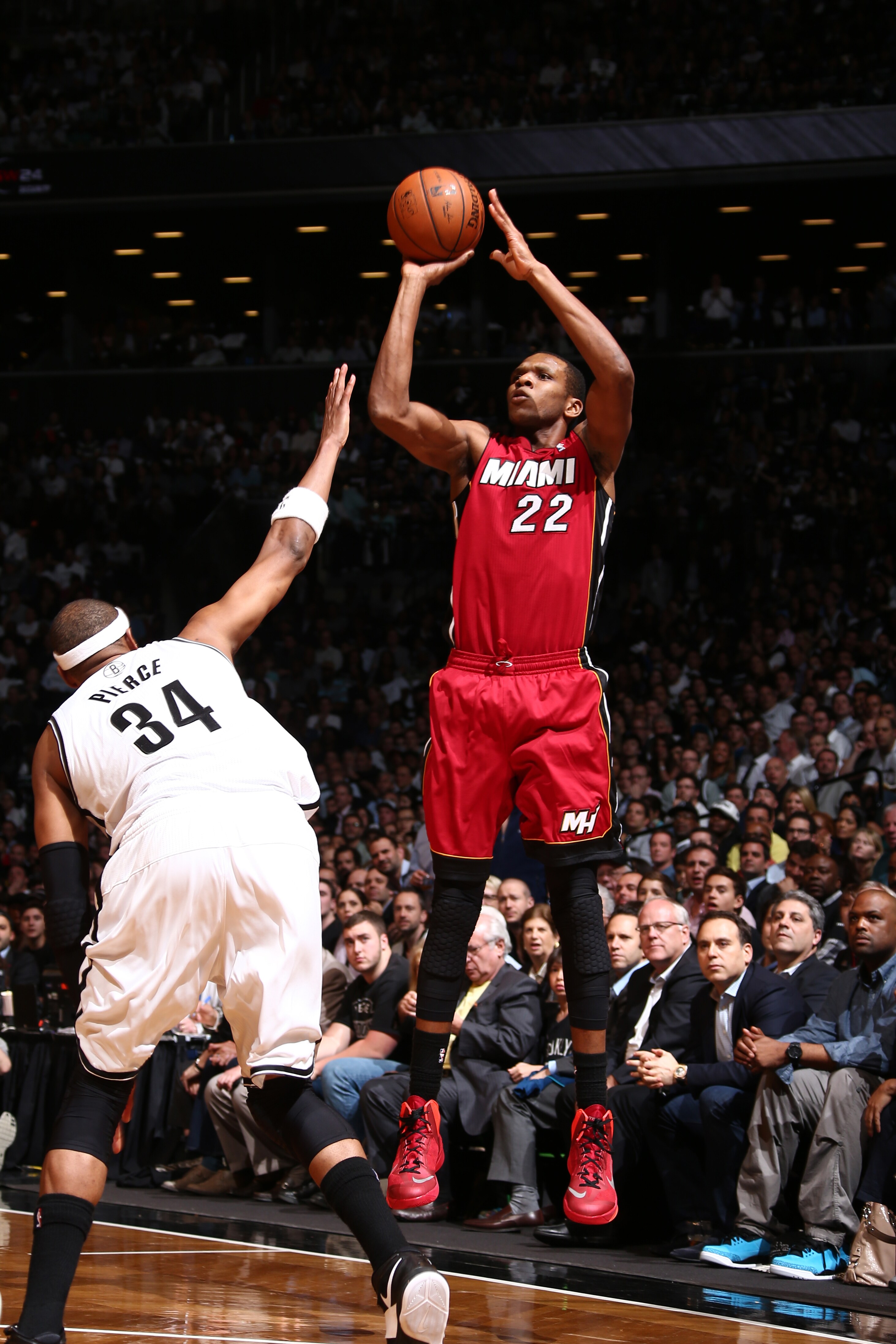 Photo Gallery: 2014-15 Cleveland Cavaliers | Minnesota Timberwolves