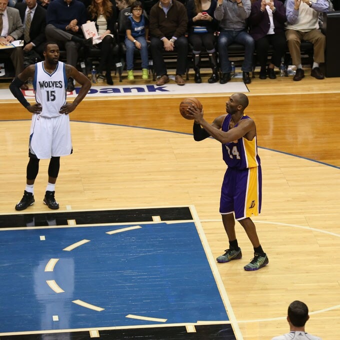 Photo Gallery: Kobe Bryant's Historic Night At The Target Center Photo ...