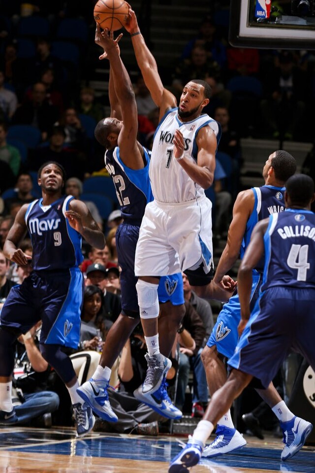 Wolves vs. Mavericks Gallery | March 10, 2013 Photo Gallery | NBA.com