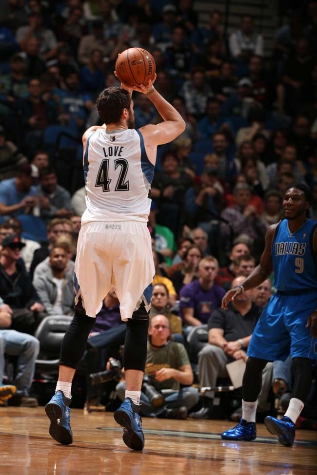 Wolves vs. Mavericks | Nov 8, 2013 Photo Gallery | NBA.com