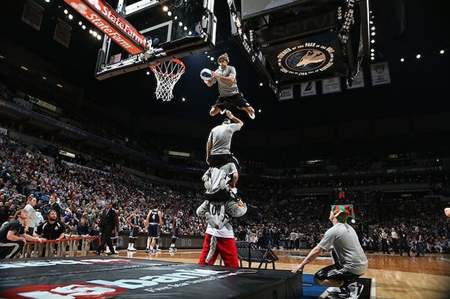 Crunch's Dunk Squad Gallery | 2012-13 Photo Gallery | NBA.com