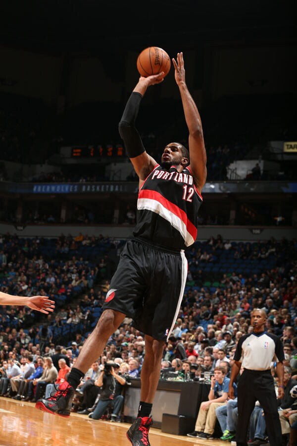 Wolves vs. Trailblazers | Dec 18, 2013 Photo Gallery | NBA.com