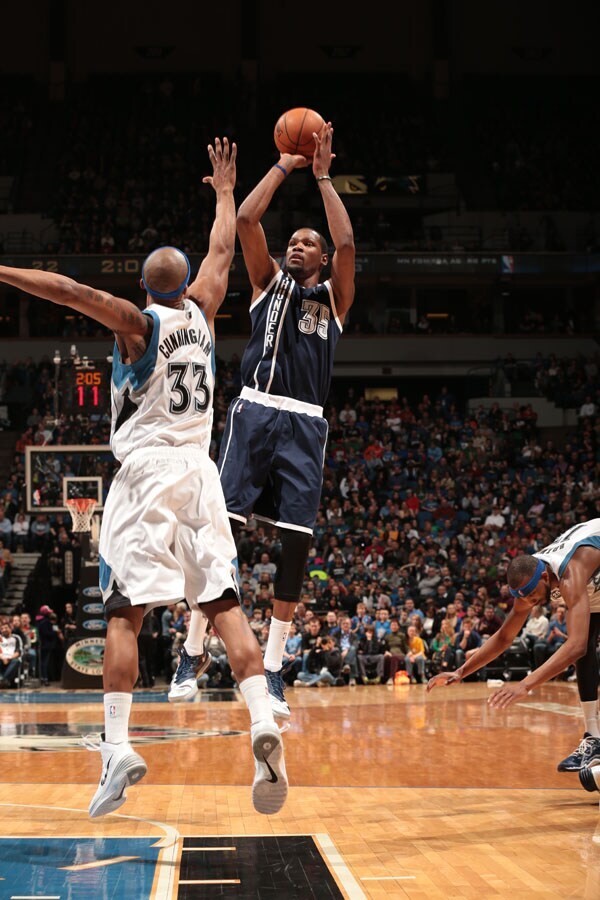 Wolves vs. Thunder | Jan 4, 2014 Photo Gallery | NBA.com