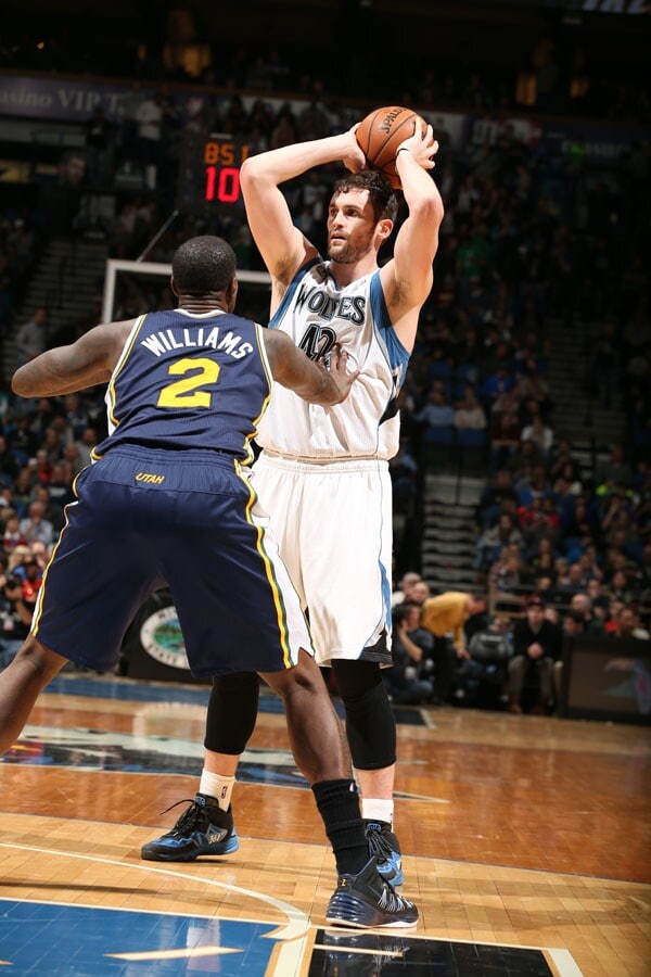 Wolves vs. Jazz | Jan 18, 2014 Photo Gallery | NBA.com