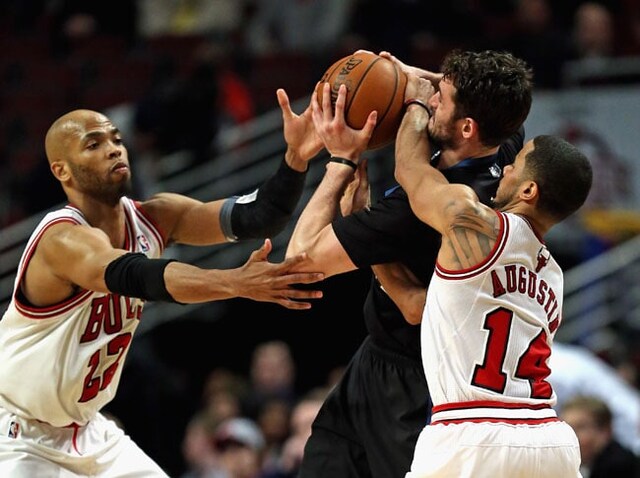 Wolves vs. Bulls | Jan 27, 2014 Photo Gallery | NBA.com