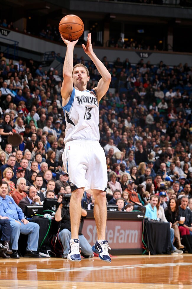 Wolves vs. Bucks Gallery | Nov. 30, 2012 Photo Gallery | NBA.com