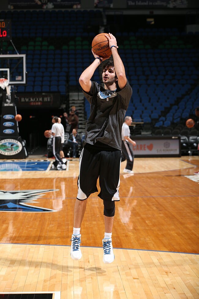 Wolves vs. Bucks Gallery | Nov. 30, 2012 Photo Gallery | NBA.com