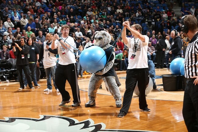 Crunch's Birthday Bash 2013 Photo Gallery | NBA.com