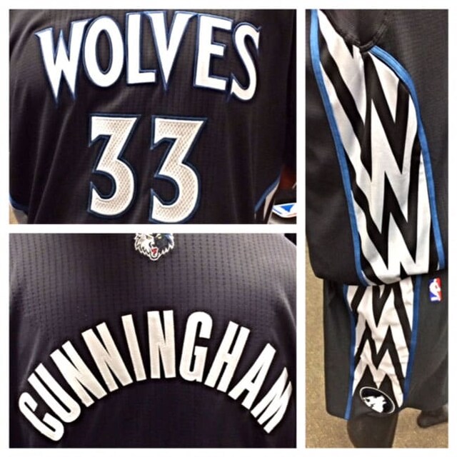 Gallery: Wolves Alternate Jersey '13-14 Photo Gallery | NBA.com