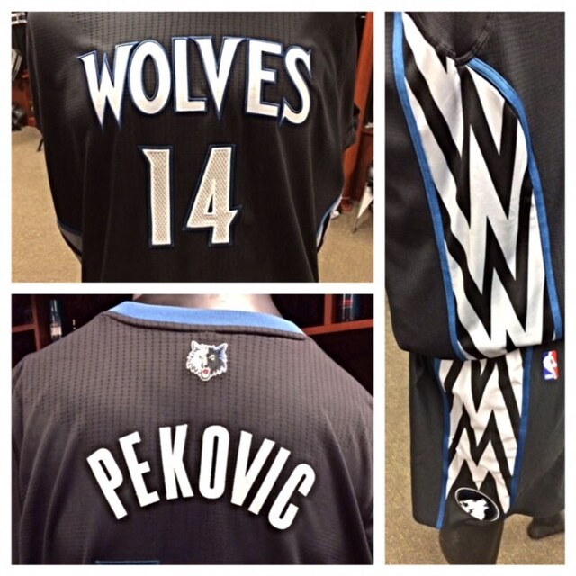 Gallery: Wolves Alternate Jersey '13-14 Photo Gallery | NBA.com