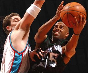 2003-04 Darrick Martin Photo Gallery Photo Gallery | NBA.com
