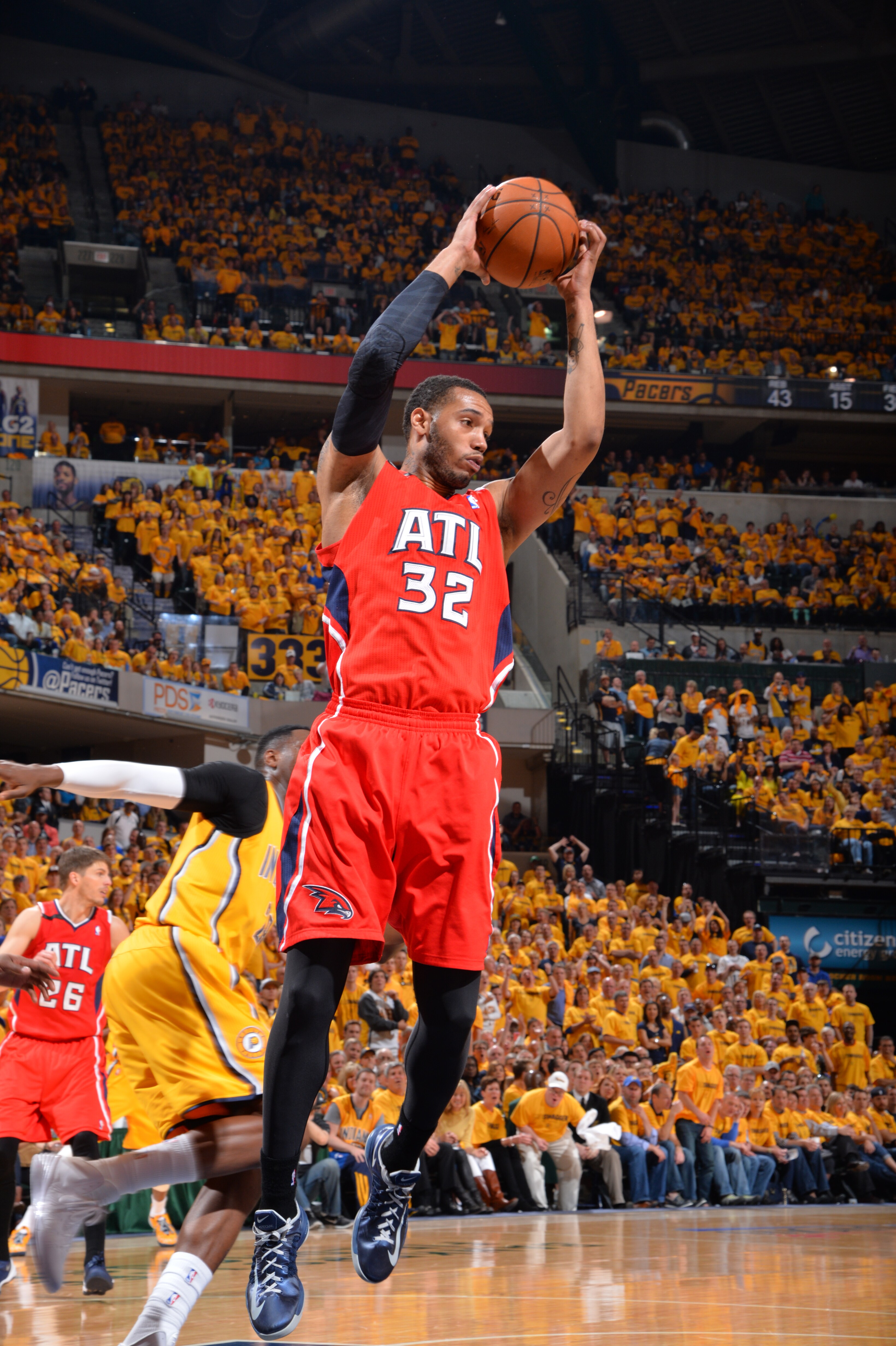 Photo Gallery: 2014-15 Atlanta Hawks | Minnesota Timberwolves