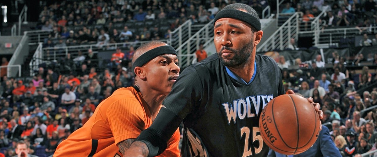 Williams volvió a guiar a los Lobos en Phoenix | NBA.com