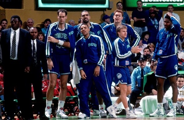 Photos: Sam Mitchell Assistant Coach | Minnesota Timberwolves