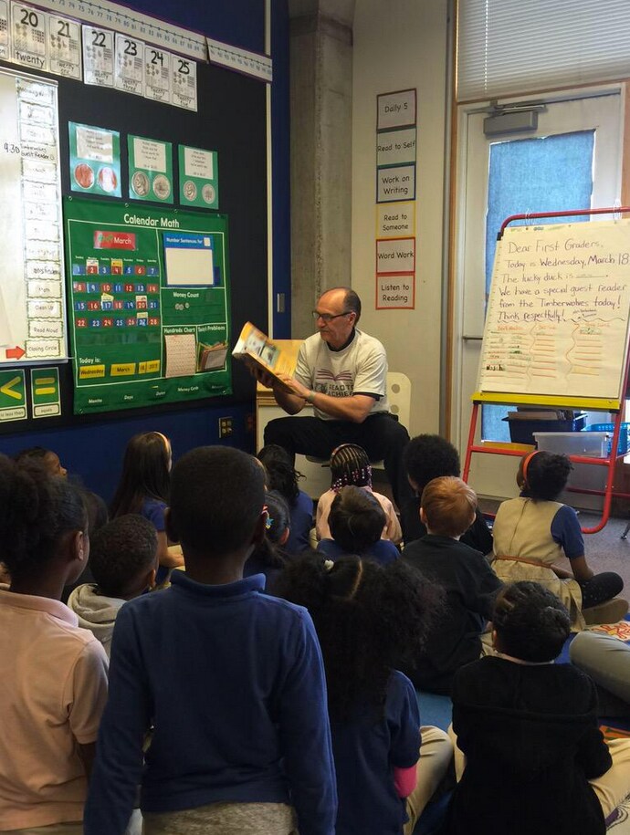 Photo Gallery | Wolves All Staff Reading Day | Minnesota Timberwolves