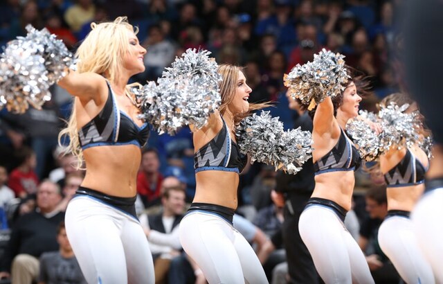 Timberwolves Dancers 2015-16 | April Photo Gallery | NBA.com