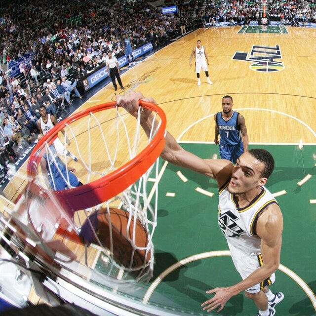 Photo Gallery | Wolves Beat Jazz In OT Photo Gallery | NBA.com