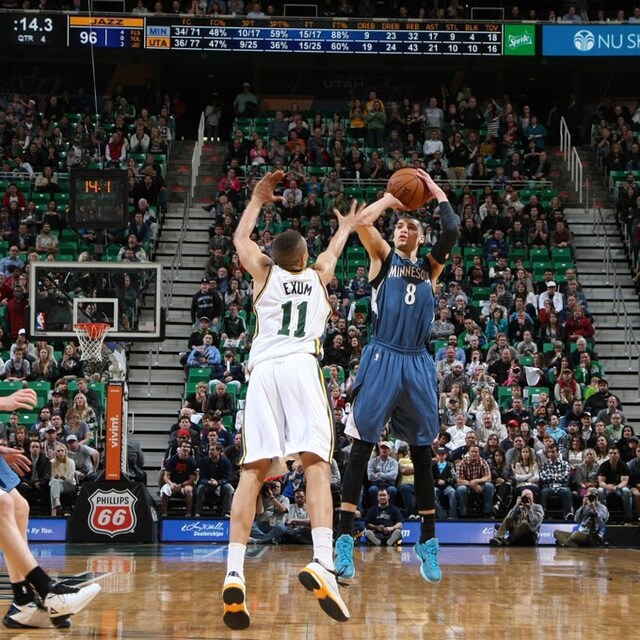 Photo Gallery | Wolves Beat Jazz In OT Photo Gallery | NBA.com