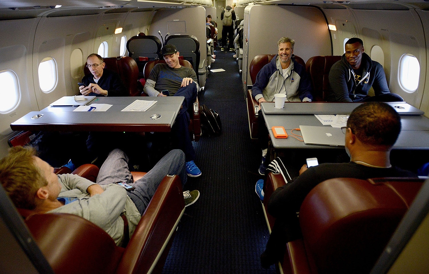 Behind the Scenes of a Warriors Road Trip – Part 1 Photo Gallery | NBA.com