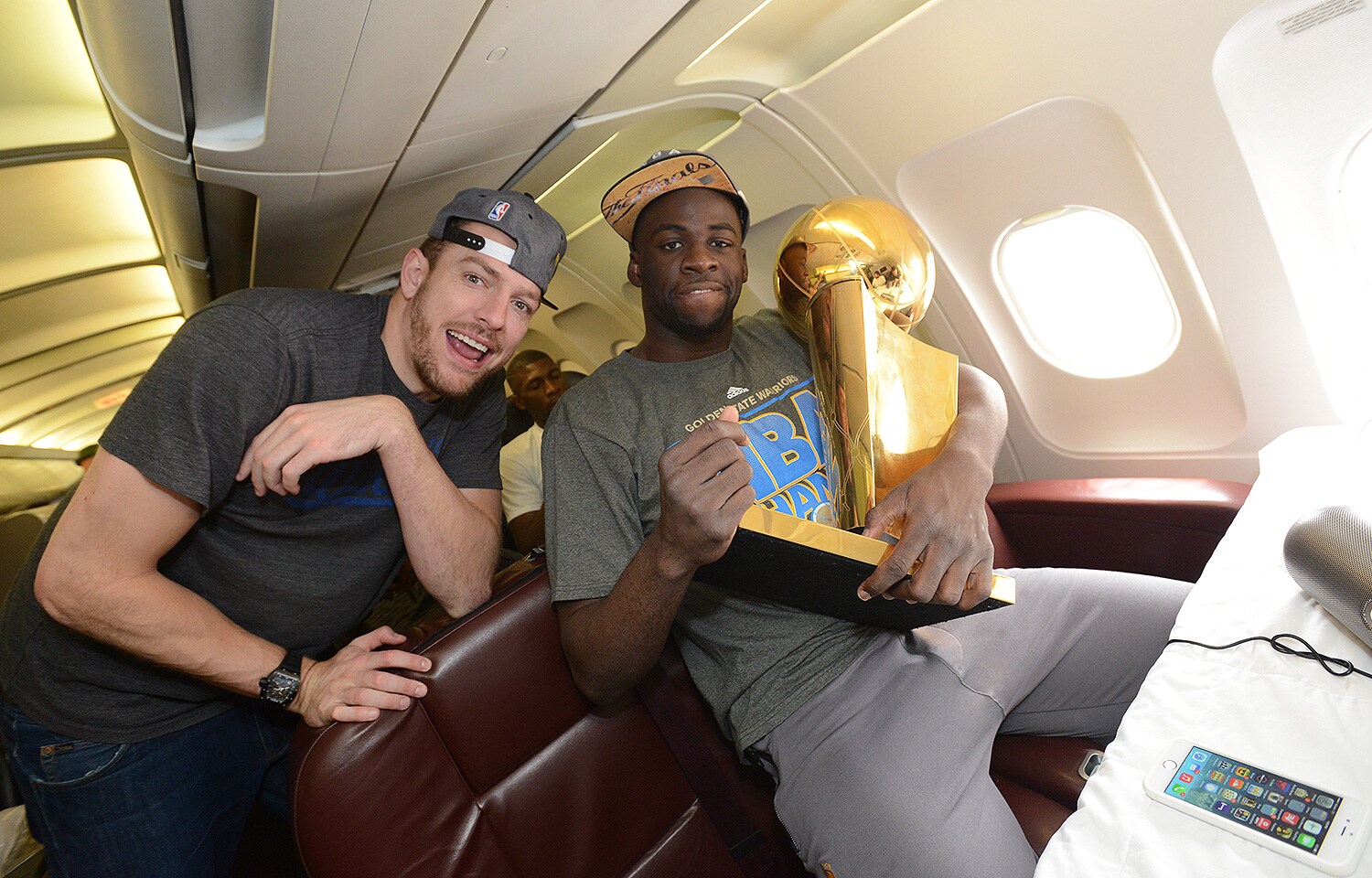 Bringing the Trophy Home | Golden State Warriors