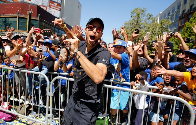 2017 Warriors Championship Parade and Rally Photo Gallery | NBA.com