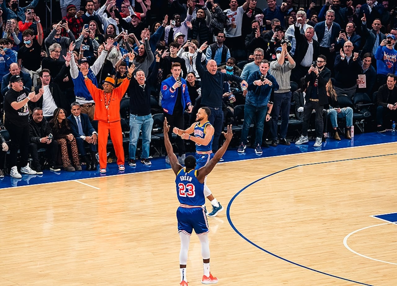 Photos: Stephen Curry Breaks NBA's All-Time 3-Point Record | Golden State Warriors