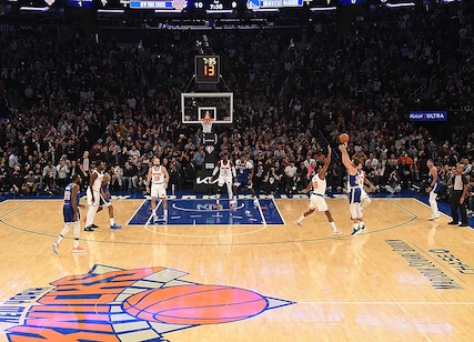 Photos: Stephen Curry Breaks NBA's All-Time 3-Point Record Photo Gallery | NBA.com