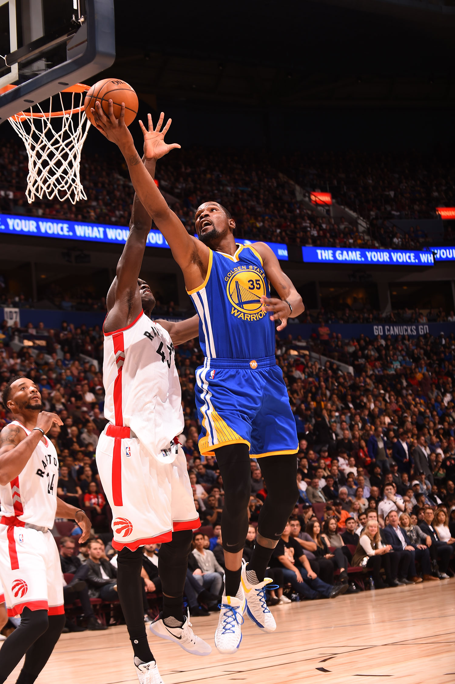 Photos: Warriors at Raptors in Vancouver - 10/1/16 | Golden State Warriors