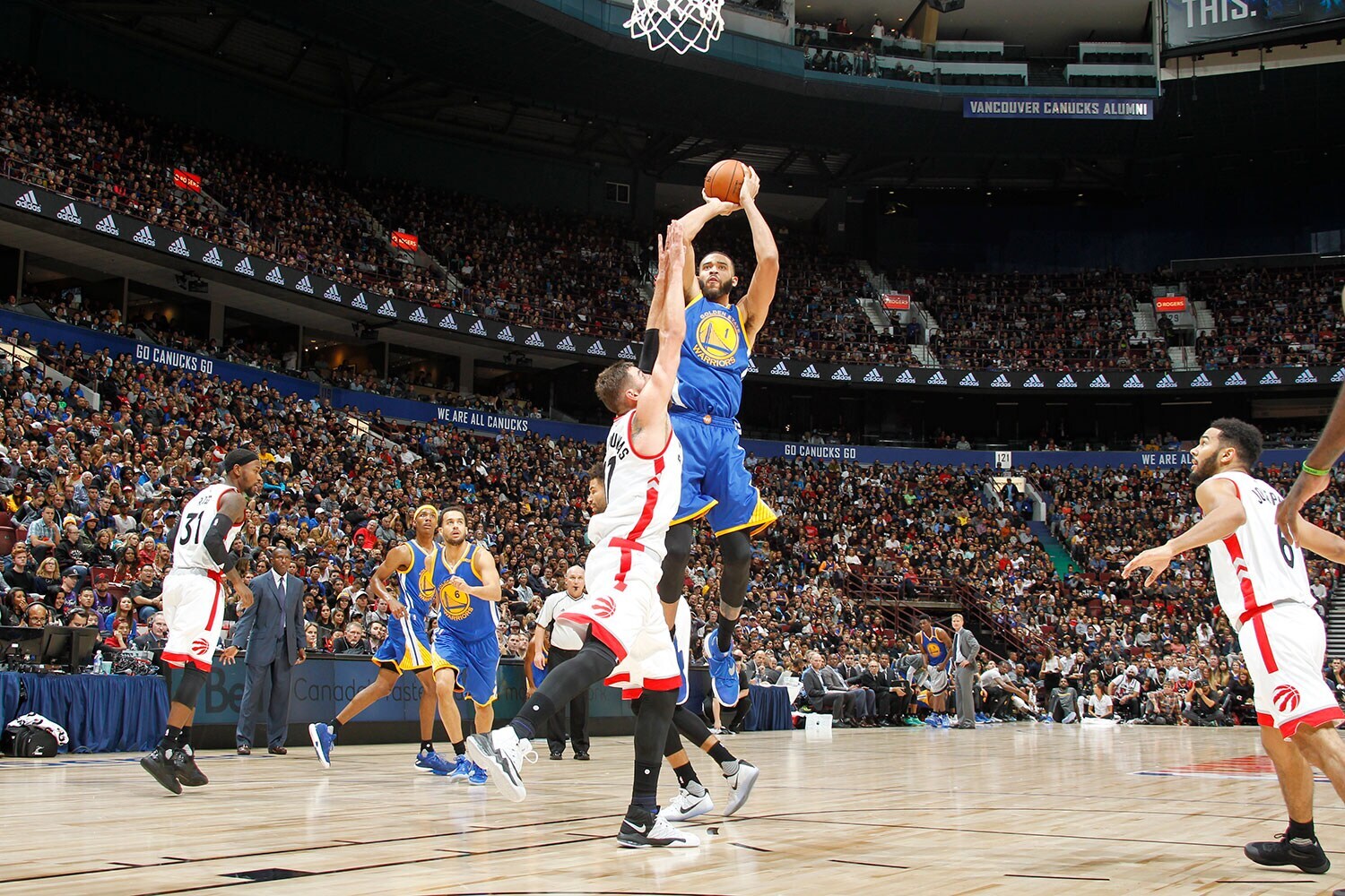 Photos: Warriors at Raptors in Vancouver - 10/1/16 | Golden State Warriors