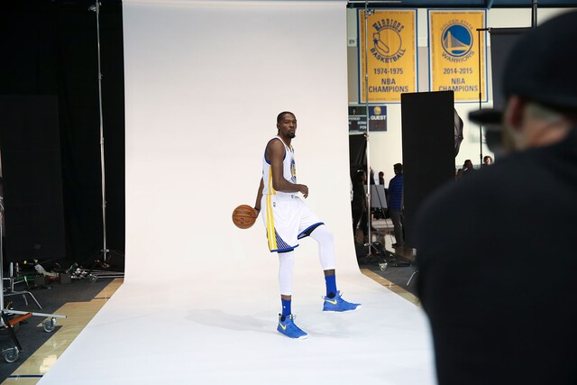 Behind the Scenes of Media Day 2016 Photo Gallery | NBA.com